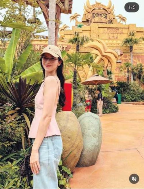 中条あやみ、USJを満喫 ピンク×デニムの爽やかコーデで「可愛すぎる」と反響 | StartHome