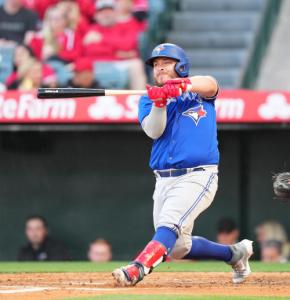 ワールドシリーズ第7戦で山本由伸から最後の遊ゴロ併殺打に倒れたカークがメキシコ代表の主将に | StartHome