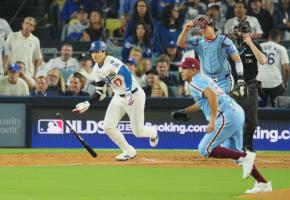 フィリーズからFAの左腕スアレスがレッドソックスと契約合意 5年総額約202億円 | StartHome