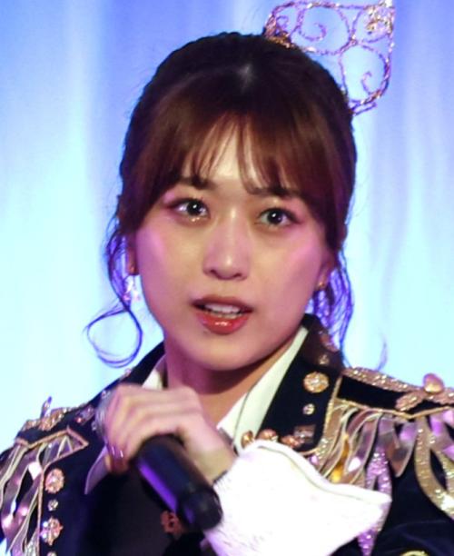 29歳元AKB エンジ下着姿で髪まとめ…ファン「ビジュよすぎてやば」「胸元にくぎ付け」 | StartHome