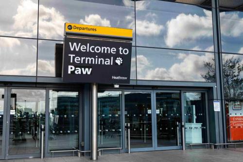 ロンドン・ヒースロー空港、ターミナル4を「ターミナルPaw」に | StartHome